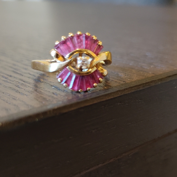 Jewelry | Vintage 14k Gold Ruby Ring W Center Diamond Size 7 | Poshmark